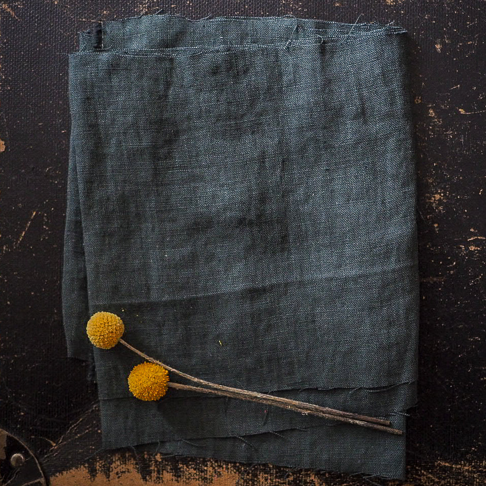 Leinenstoff / 180 gr/m2 - ab 25 cm — WOLLEN berlin